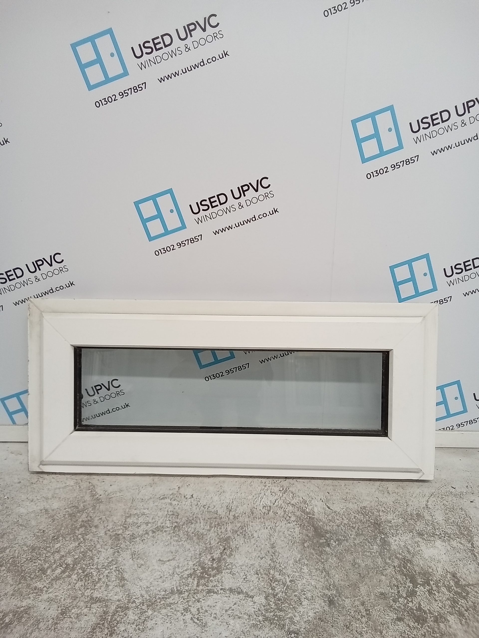Used White Upvc Window 900mm x 390mm W0179 | Used UPVC Windows & Doors
