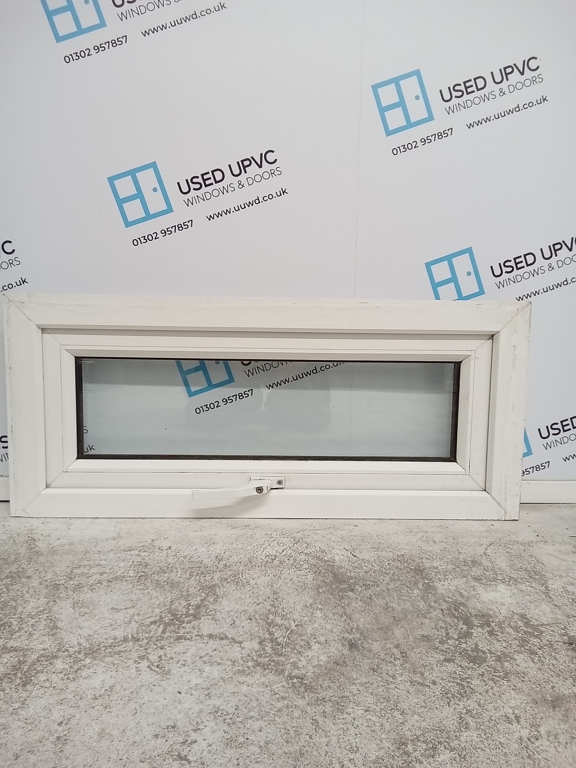 Used White Upvc Window 900mm x 390mm W0179 | Used UPVC Windows & Doors
