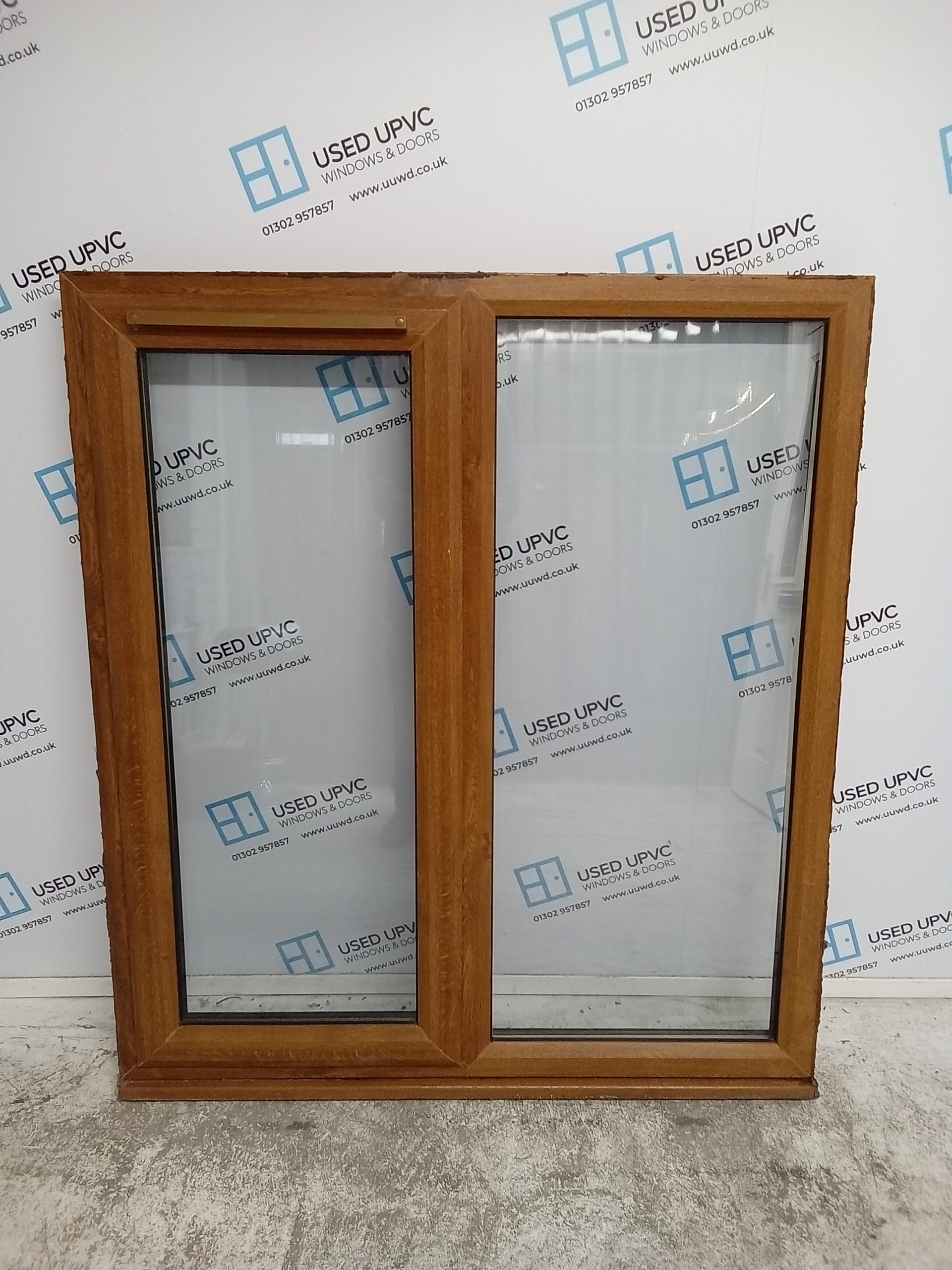 Used Oak Upvc Window 1200mm x 1355mm LW0005 | Used UPVC Windows & Doors