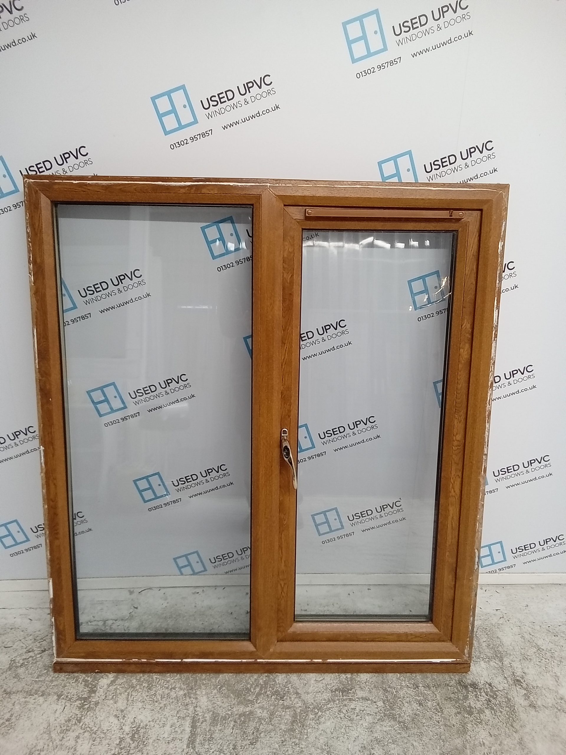 Used Oak Upvc Window 1200mm x 1355mm LW0005 | Used UPVC Windows & Doors