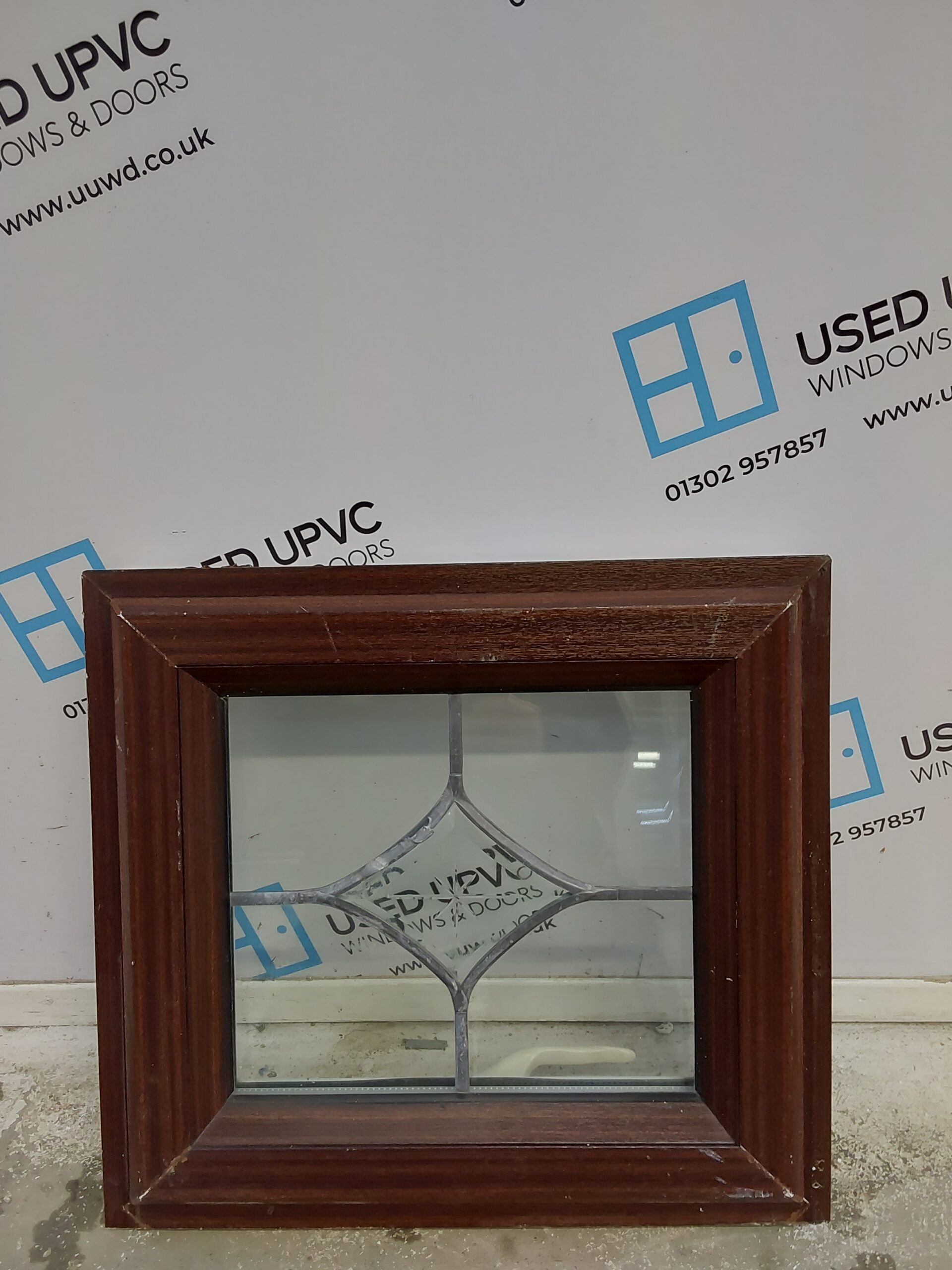 Used Woodgrain Upvc Window 510mm x 465mm C2111 | Used UPVC Windows & Doors