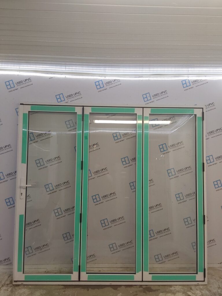 Brand New White Aluminium Bi-folding Doors (Ex-display) 2185mm x 2055mm ...