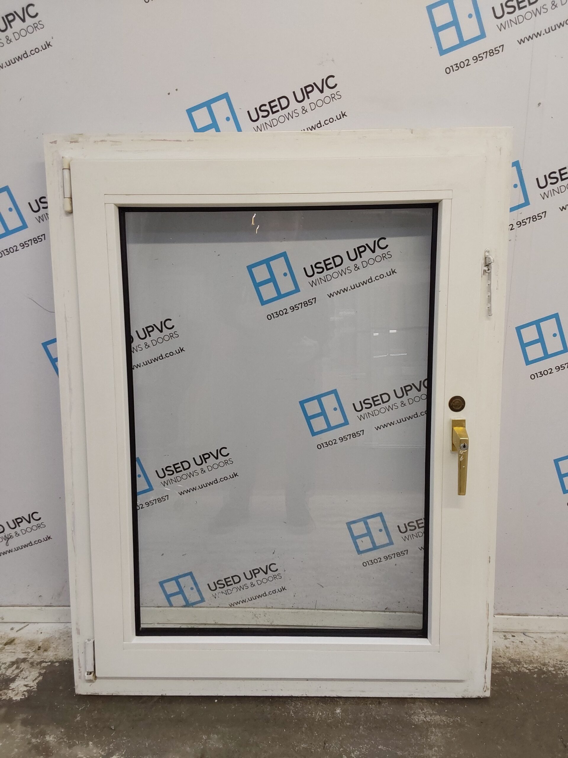 Used White Upvc Tilt And Turn Window 900mm x 1175mm C5020 | Used UPVC ...