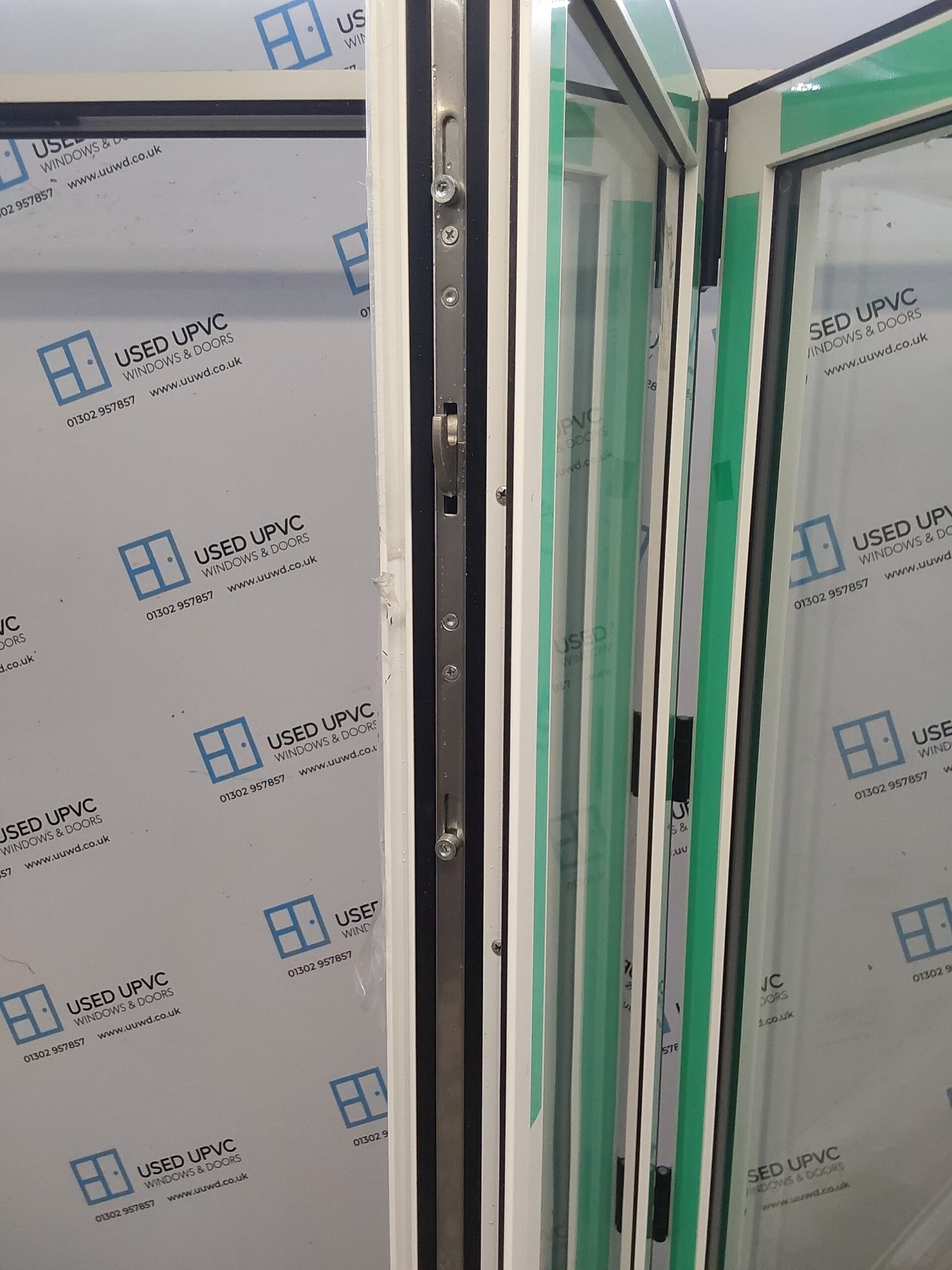 Brand New White Aluminium Bi-folding Doors (Ex-display) 2185mm x 2055mm ...