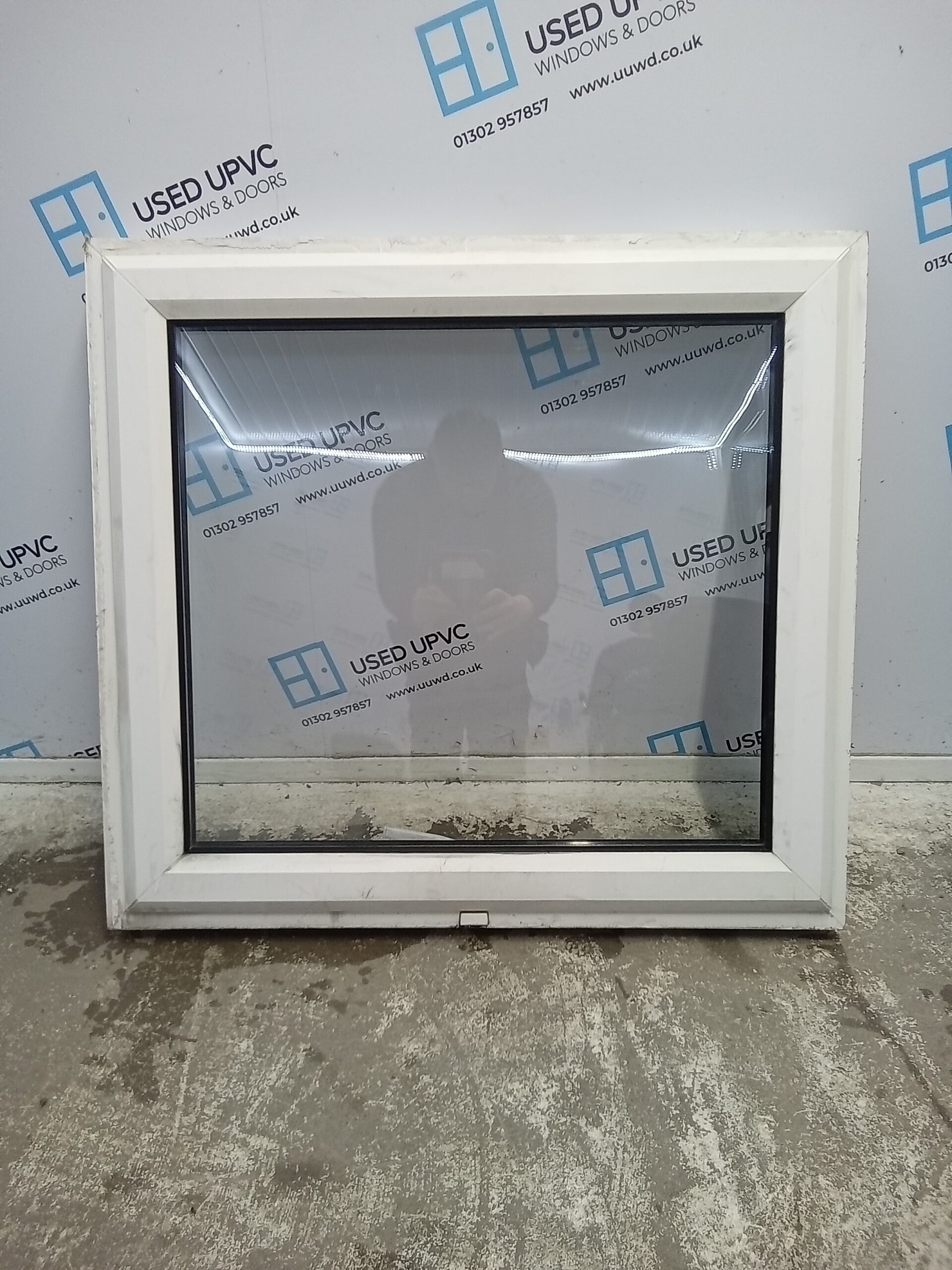 Used White upvc window 900mm x 825mm C5091 | Used UPVC Windows & Doors