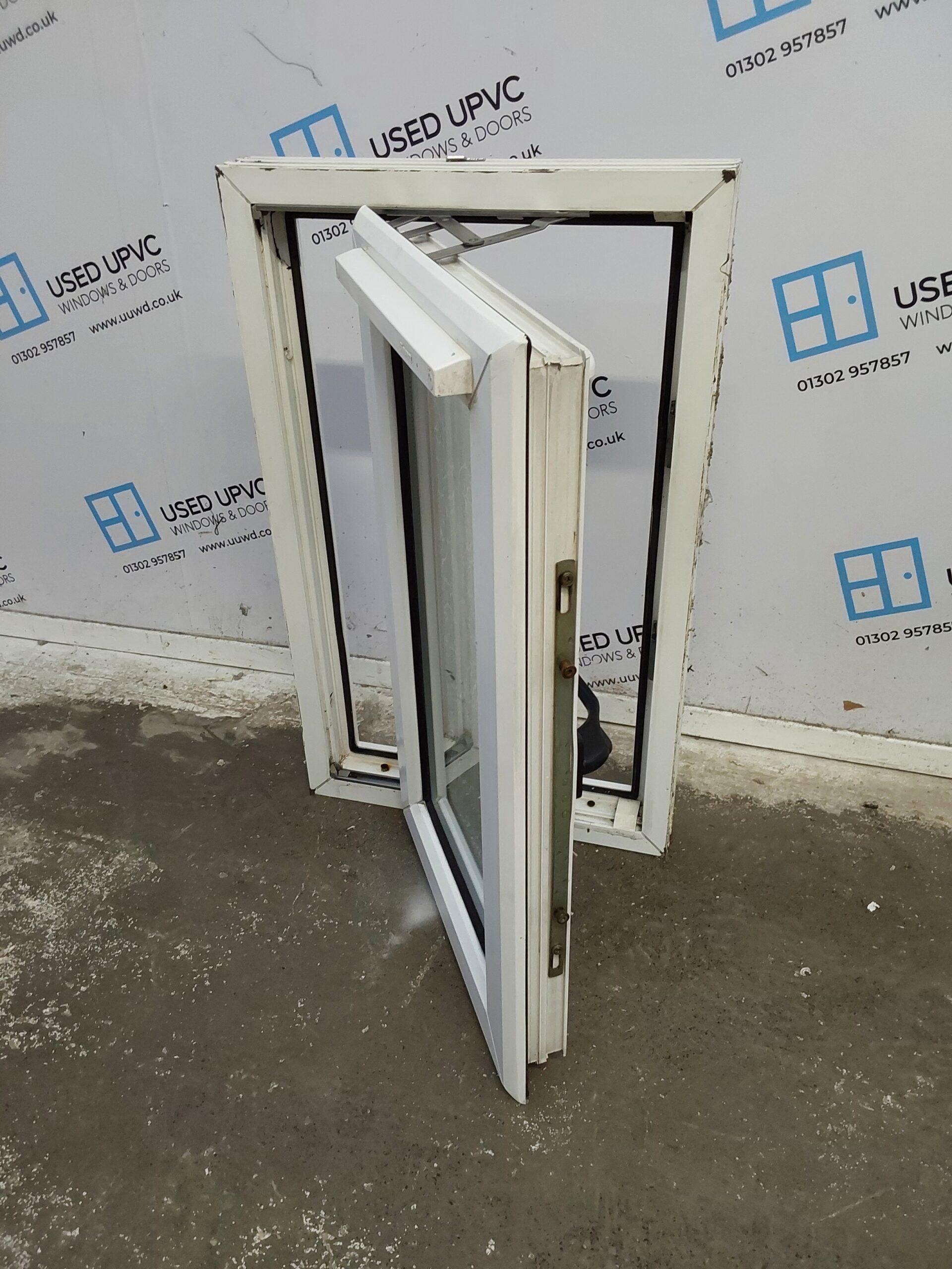 Used White Upvc Window 450mm x 730mm C4W060 | Used UPVC Windows & Doors