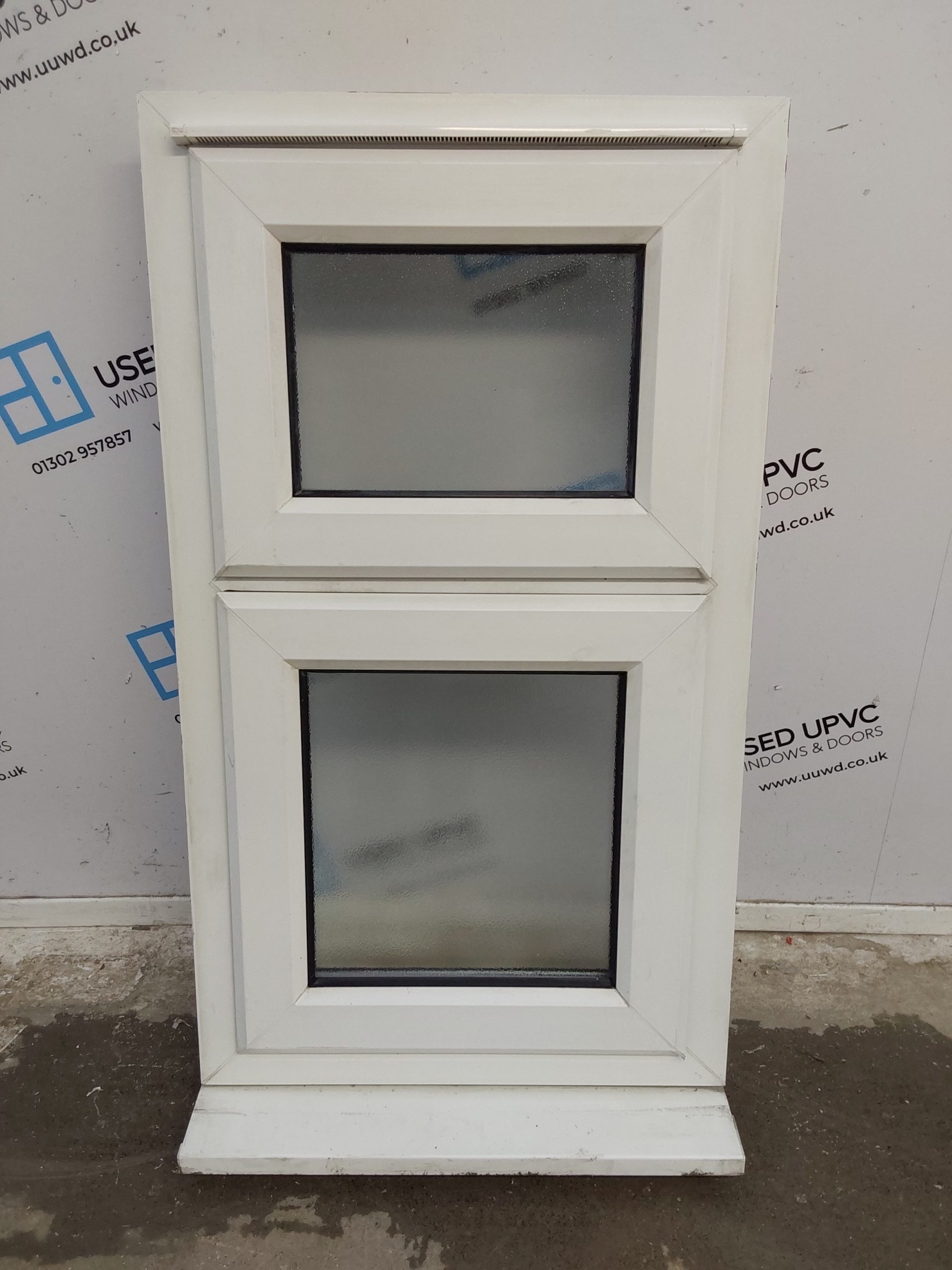 Used White Upvc Window 555mm x 995mm W0520 | Used UPVC Windows & Doors