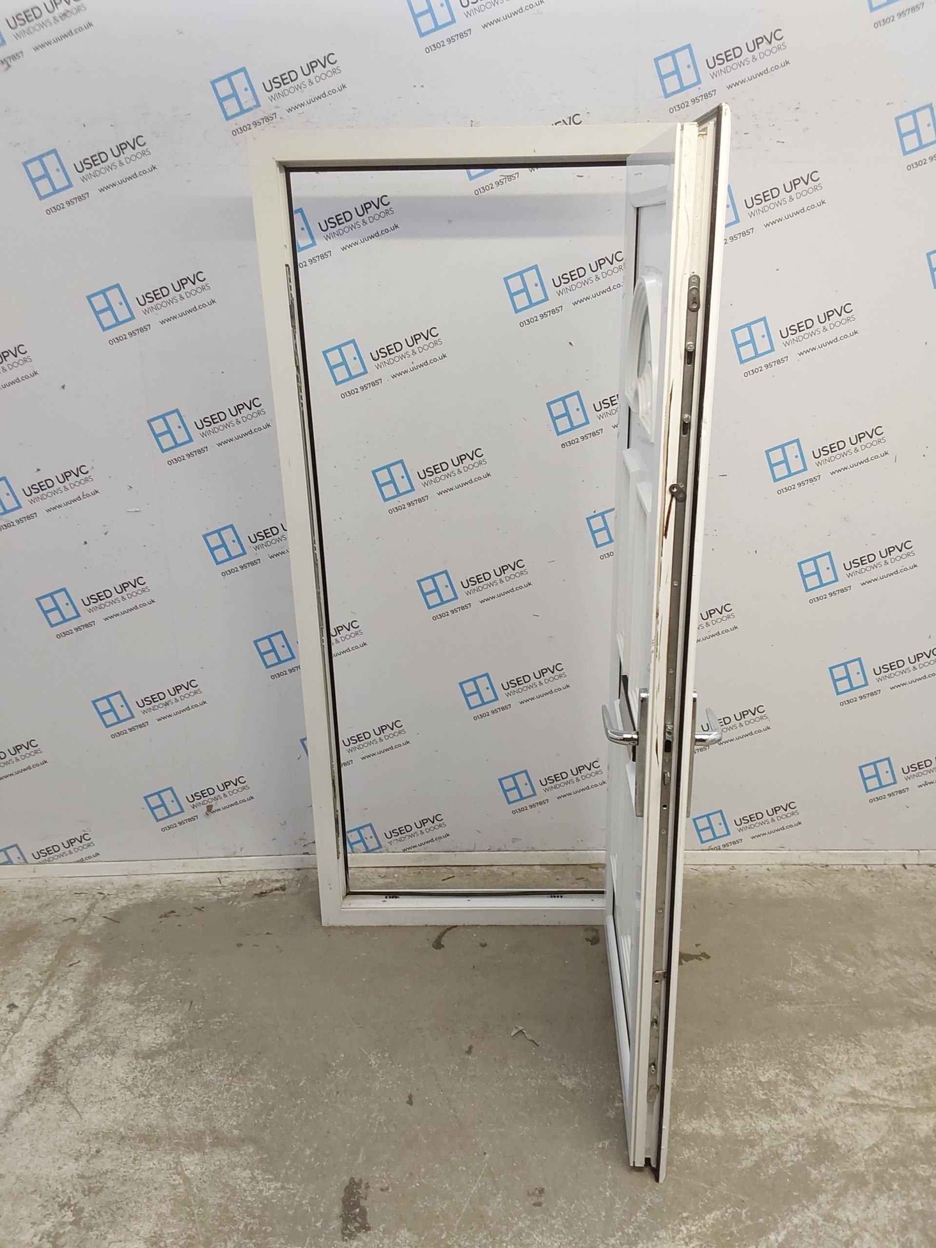 Used White Upvc Front Door 880mm x 1980mm 0167 | Used UPVC Windows & Doors