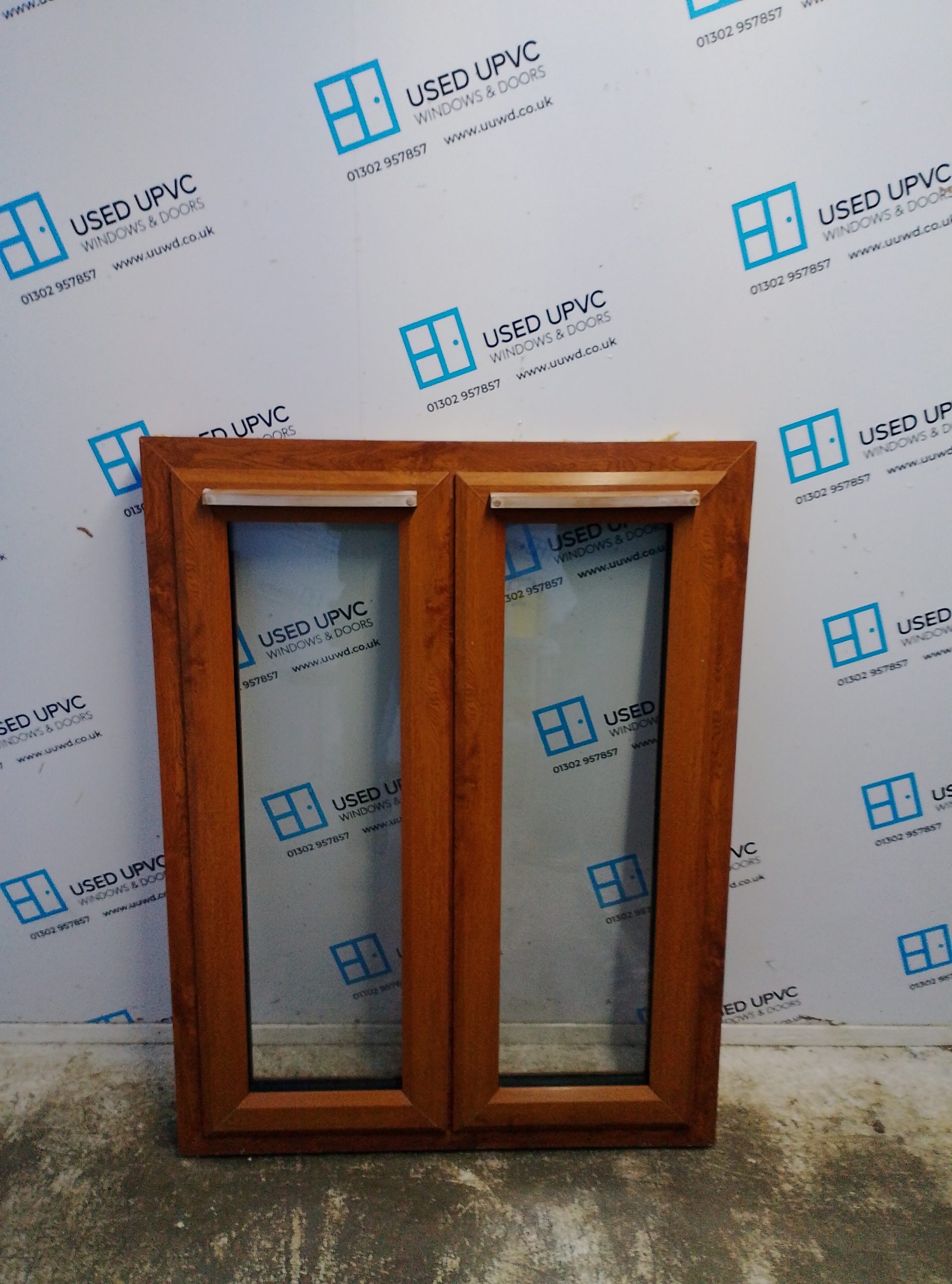 Used Oak Upvc Window 900mm x 1170mm LW0126 | Used UPVC Windows & Doors