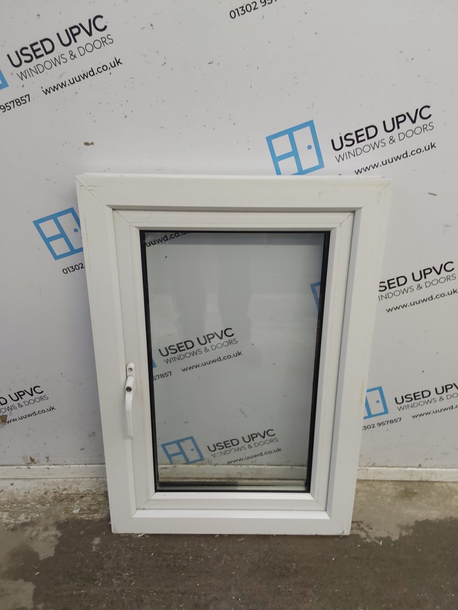 Used White Upvc Window 580mm x 850mm W0441 | Used UPVC Windows & Doors