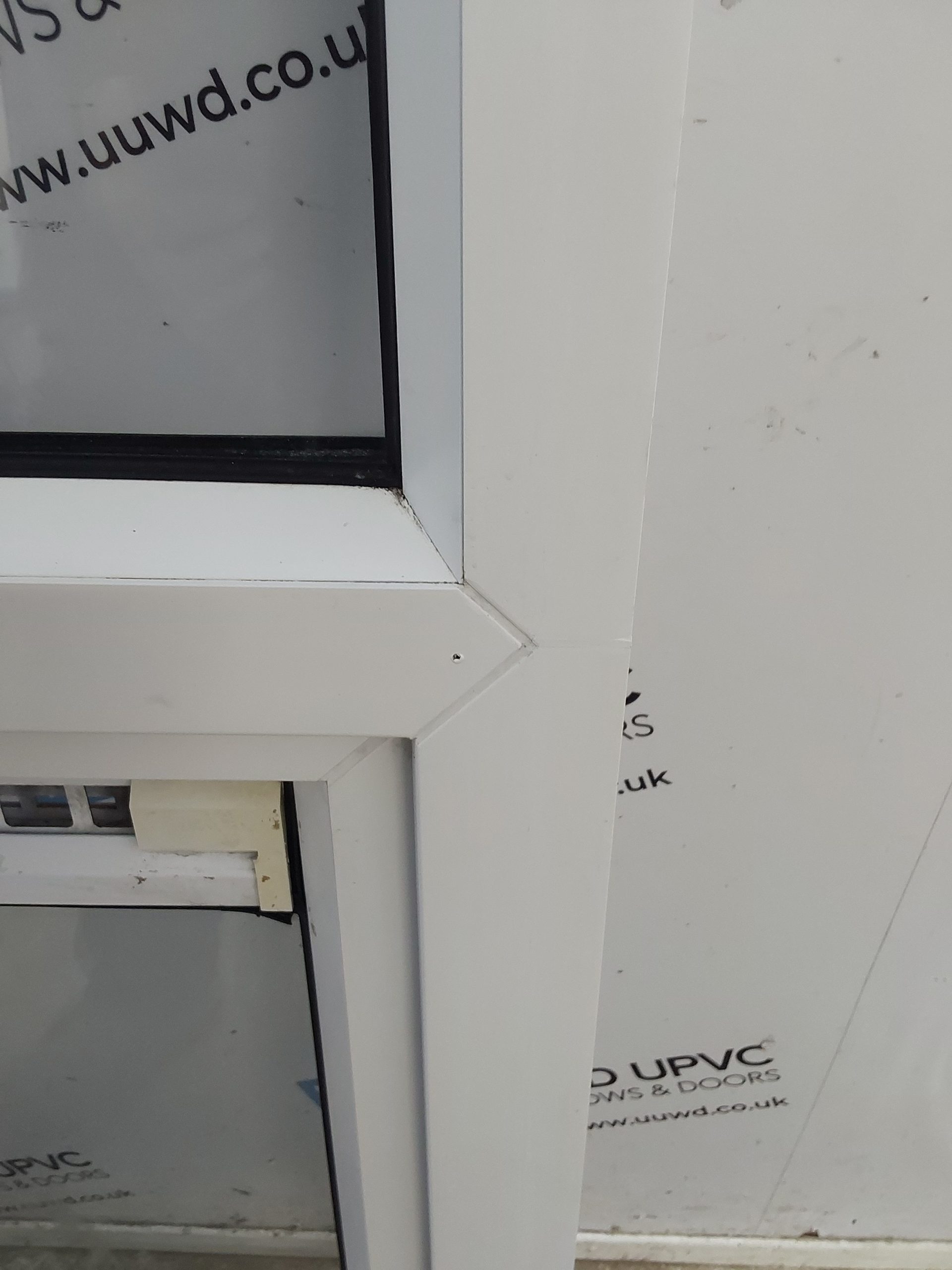 Used White Upvc Window 610mm x 1120mm C2B068 | Used UPVC Windows & Doors